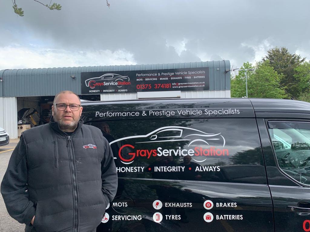 Grays Service Station Grays Thurrock. Cars | Vans |Performance | Prestige