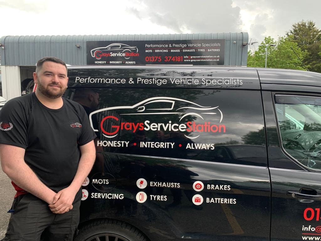 Grays Service Station Grays Thurrock. Cars | Vans |Performance | Prestige
